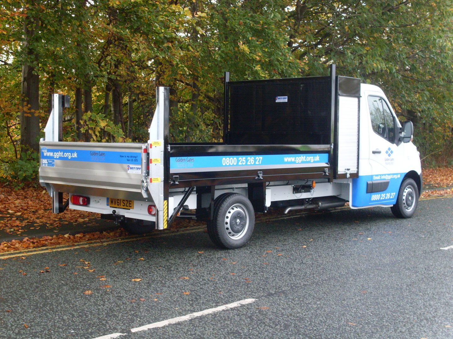 3.5t Steel tipping body with tail lift | Brit Tipp Ltd.